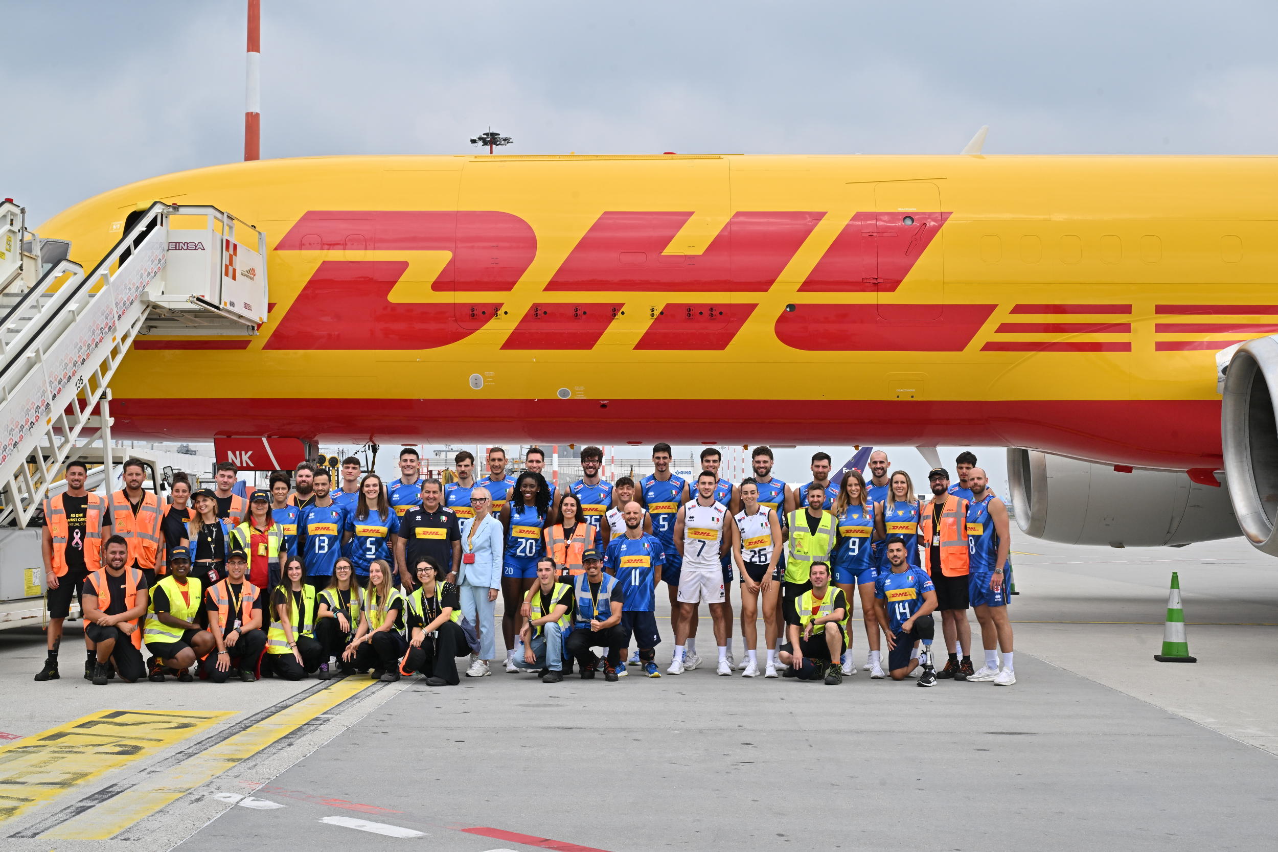 Dhl Express Italia ha accolto la nazionale maschile di volley a ...